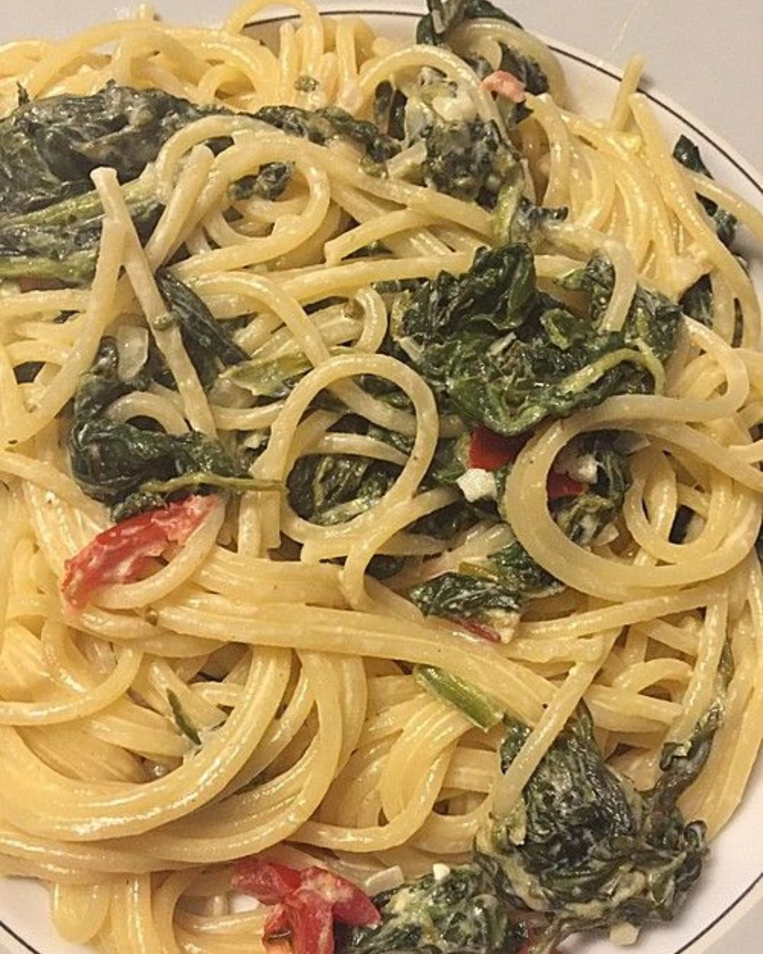 Spaghetti mit Spinat-Frischkäse-Sauce – Cremig, frisch und schnell ...